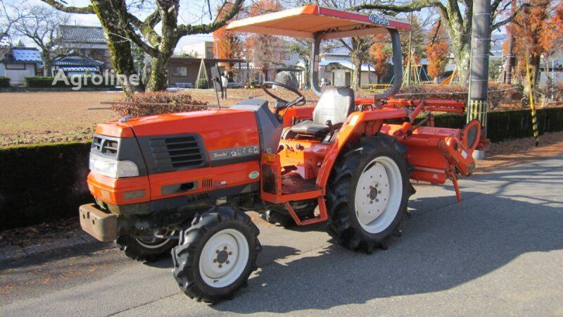 Kubota TRACTOR(Kubota) mototraktor
