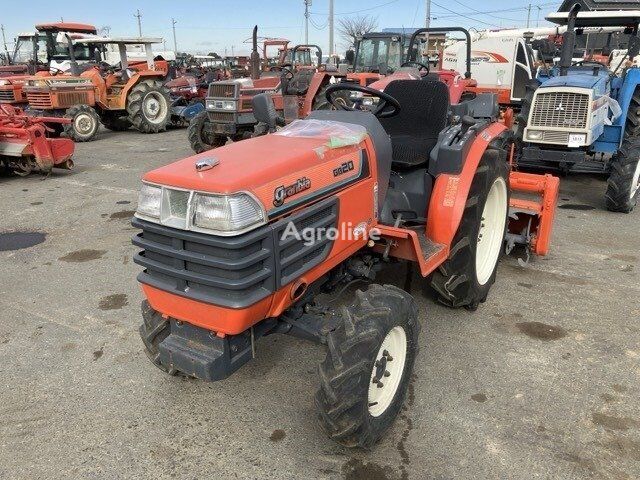 Kubota TRACTOR(Kubota) mototraktor