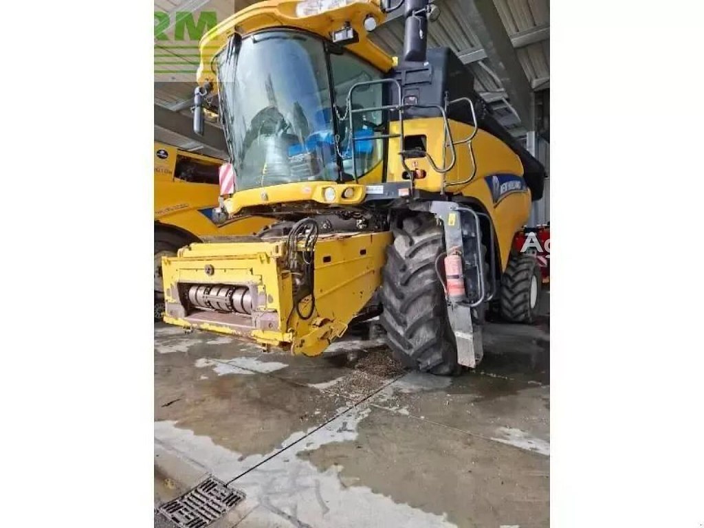New Holland cr9070 kombajn za žito