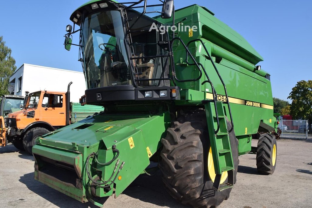 John Deere 2064 kombajn za žito
