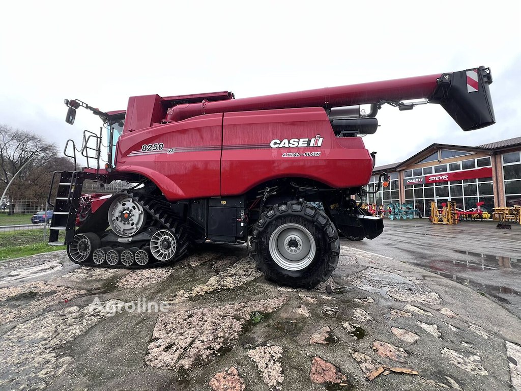 Novi Case IH 8250 kombajn za žito