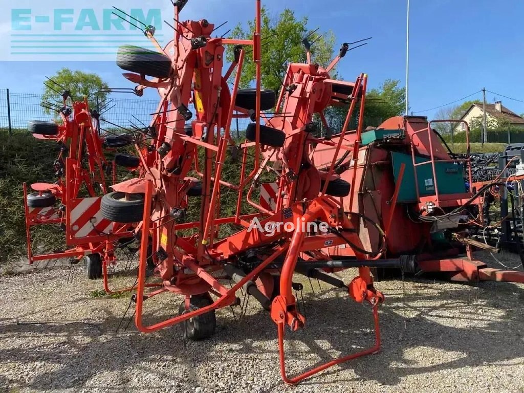 Kuhn gf8702 prevrtač sena