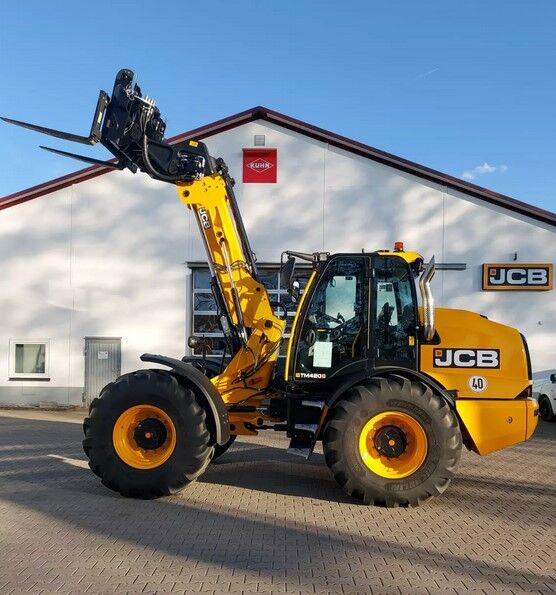 JCB TM420S poljoprivredni utovarivač