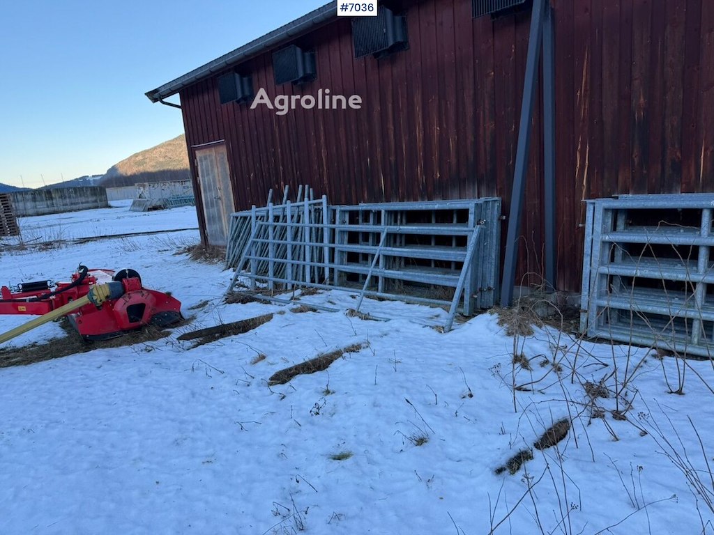 Fjøsinnredning Selges samlet ostala oprema za stočarstvo