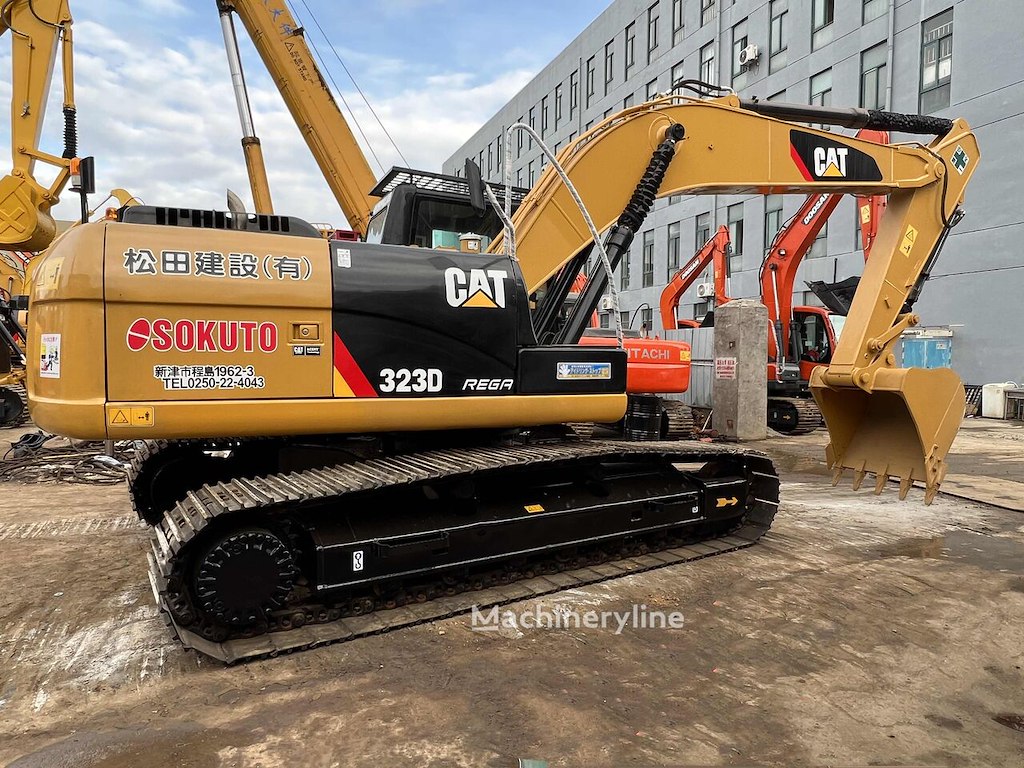 Caterpillar 323D bager guseničar