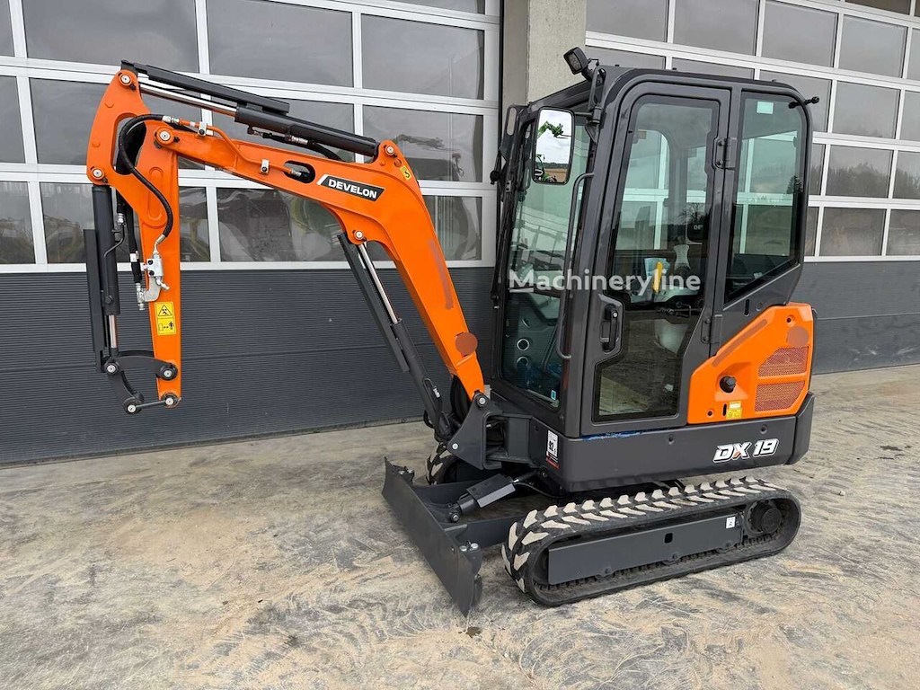 Prodaje se Doosan DX19-7 mini bager na aukciji