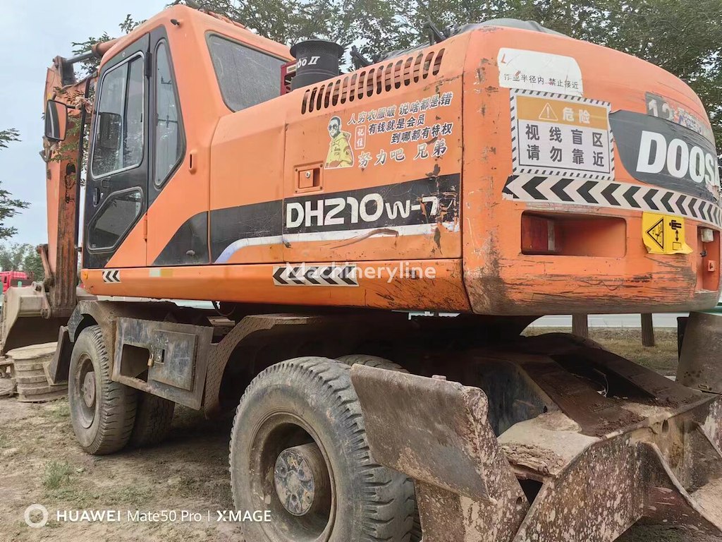Doosan DH210W bager točkaš