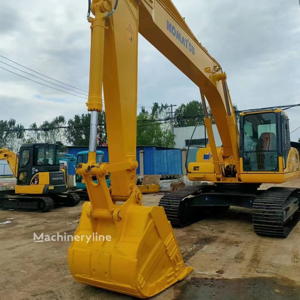 Komatsu PC220-7 bager guseničar