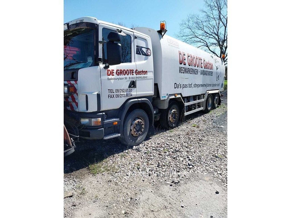 Prodaje se Camion de décapage routier vakum bager na aukciji