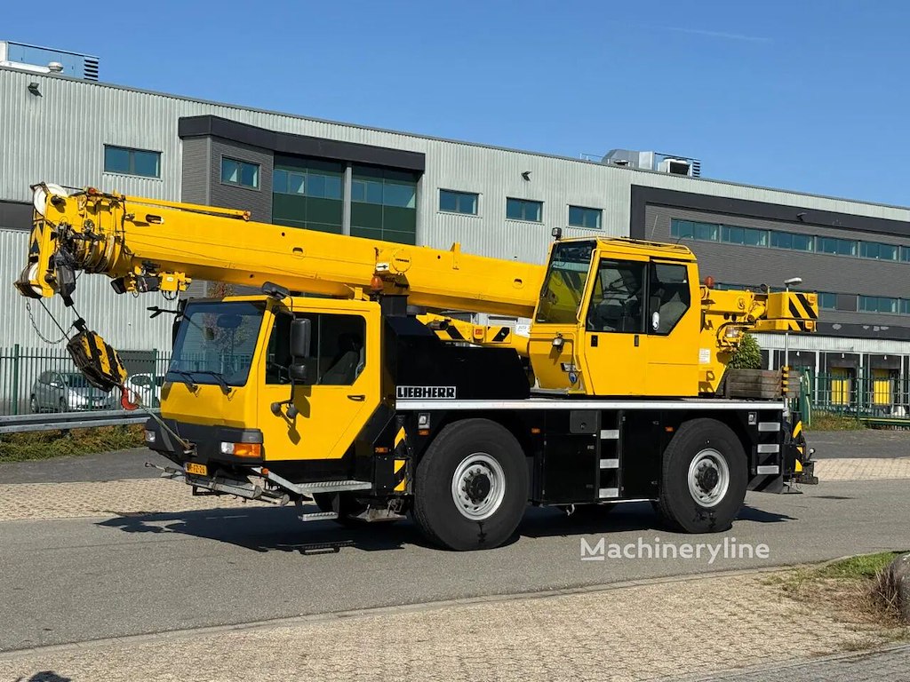 Liebherr LTM1030/2.1 dizalica za sve terene