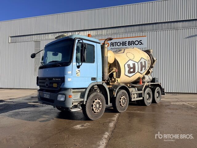 Prodaje se Mercedes-Benz Actros 3236 kamion s mešalicom za beton na aukciji