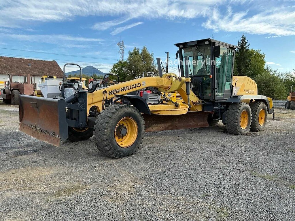 Prodaje se New Holland F 156.6 grejder na aukciji