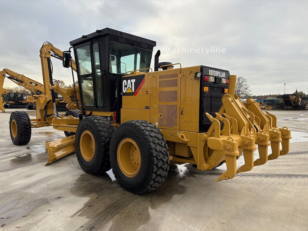 Caterpillar 140K grejder