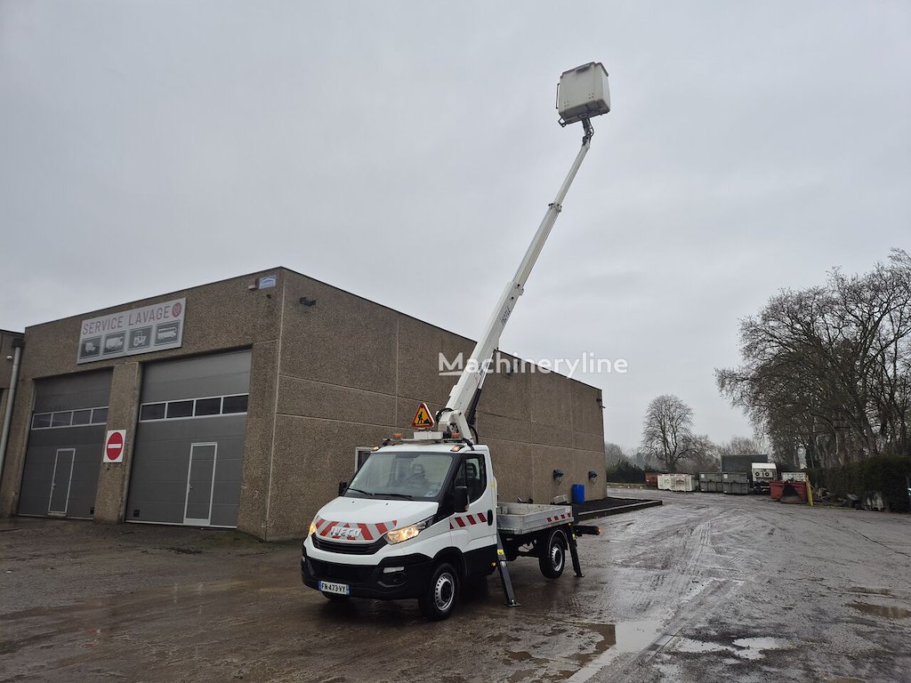 IVECO Daily 35S14 france elevateur 16m-230kg auto dizalica s korpom