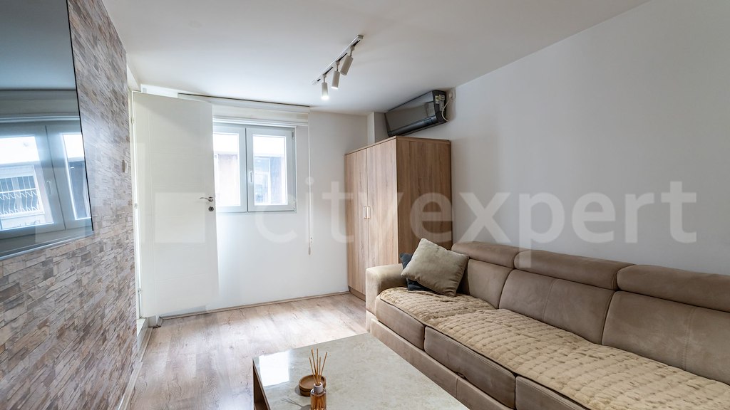 Stan za izdavanje BEZ PROVIZIJE: Jednosoban, 25m², Koče Kapetana, Vračar - 700€