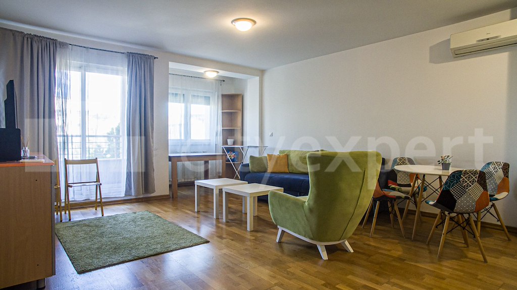 Stan za izdavanje BEZ PROVIZIJE: Dvosoban, 56m², Bokeljska, Vračar - 720€