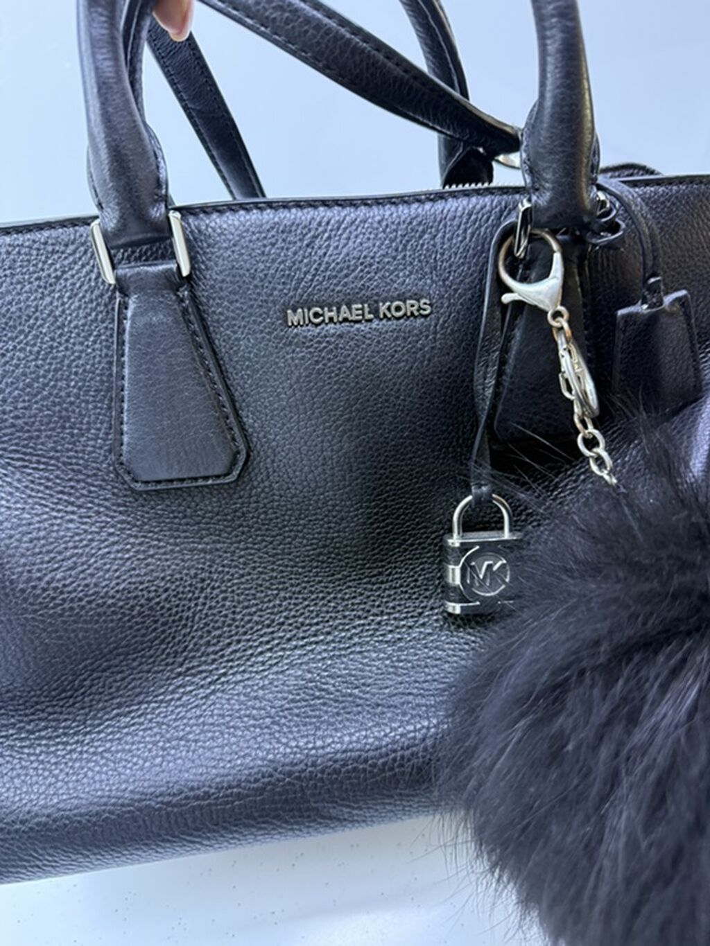 Michael Kors ženska torba – crna koža - Materijal: prirodna, zrnasta