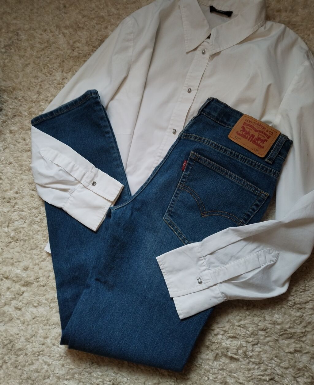 LEVIS farmerke 511 u velicini XS. Perfektno stanje ☆ Materijal nije