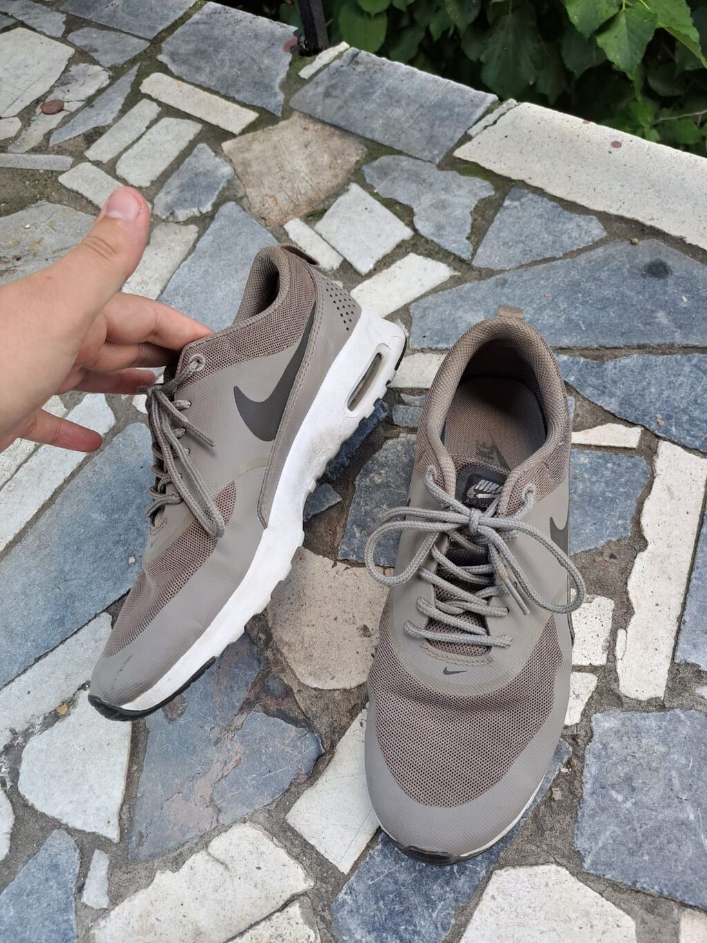 Nike Air Max Tavas, zenske patike – sivo/maslinasta boja - Gornjište