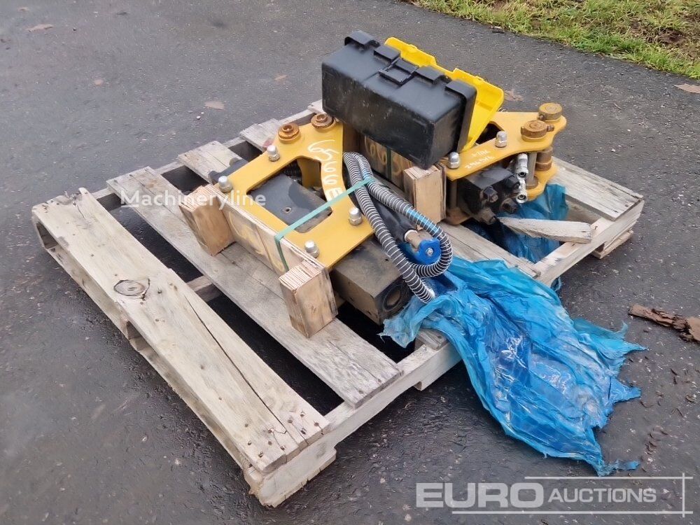 Prodaje se Hydraulic Breakers to suit Excavator (2 of) hidraulični čekić na aukciji