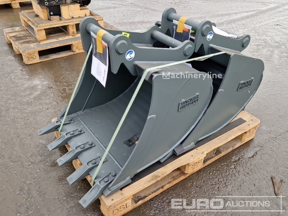 Prodaje se 26" Digging Buckets to suit HS06 sejalnu kašiku na aukciji