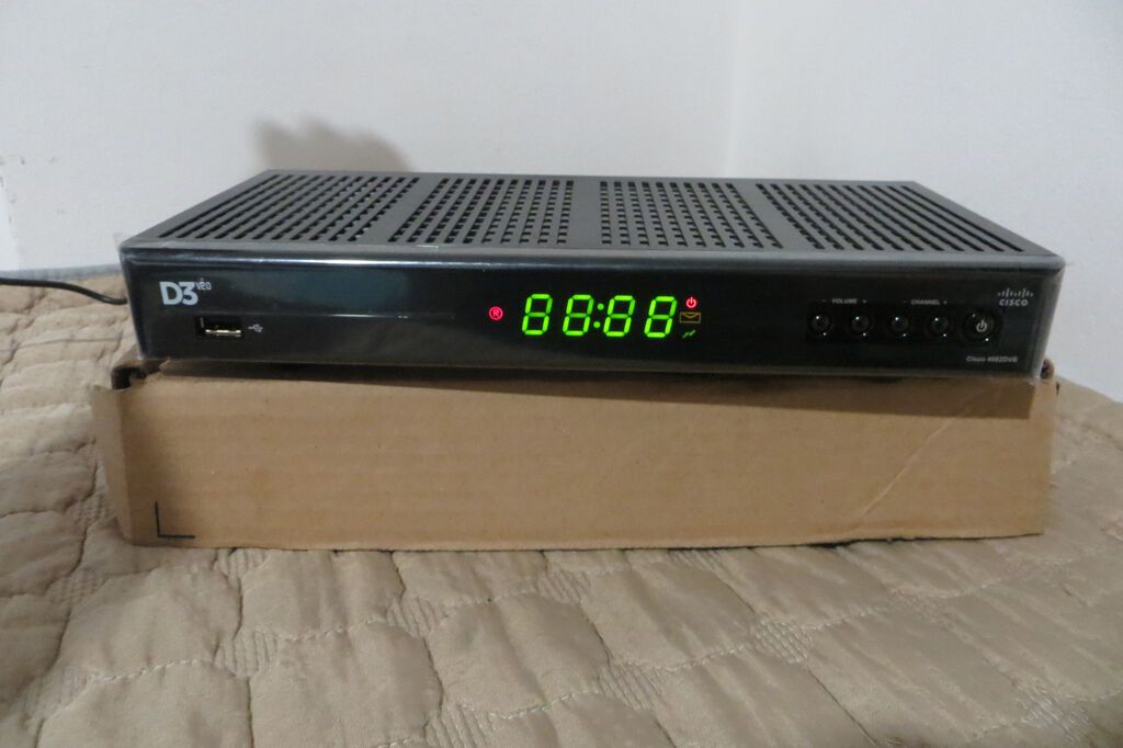 SBB D3 DVB-C KABLOVSKI RESIVER model 4682DVB-C POTPUNO NOV NIKAS