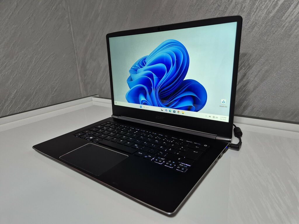 Na prodaju laptop Acer SWIFT Sf514-51  u dobrom ocuvanom stanju
