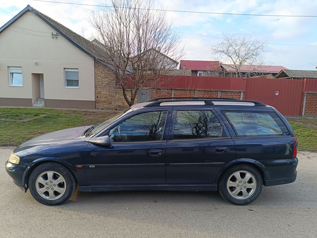 Opel Vectra B 2001. g.   2,0 dizel 74KW registrovan godinu dana do