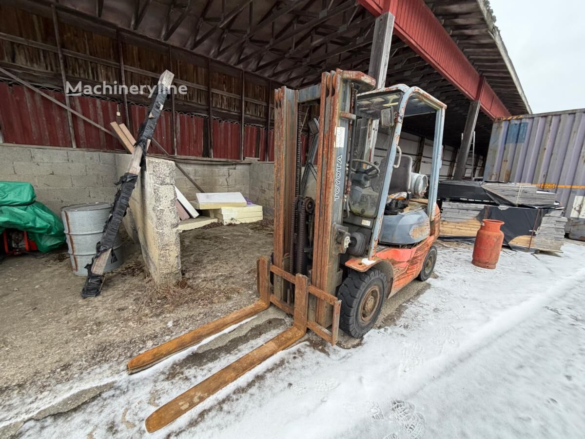 Prodaje se Toyota gaffeltruck 2,5 tonn viljuškar na gas na aukciji