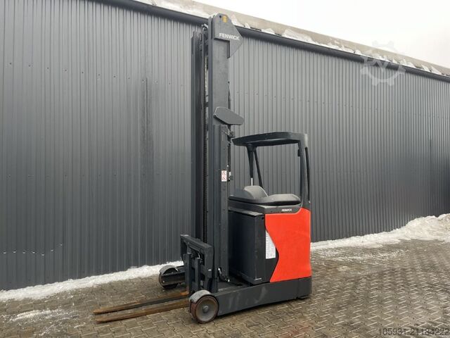 Reach truck
Linde R14-01