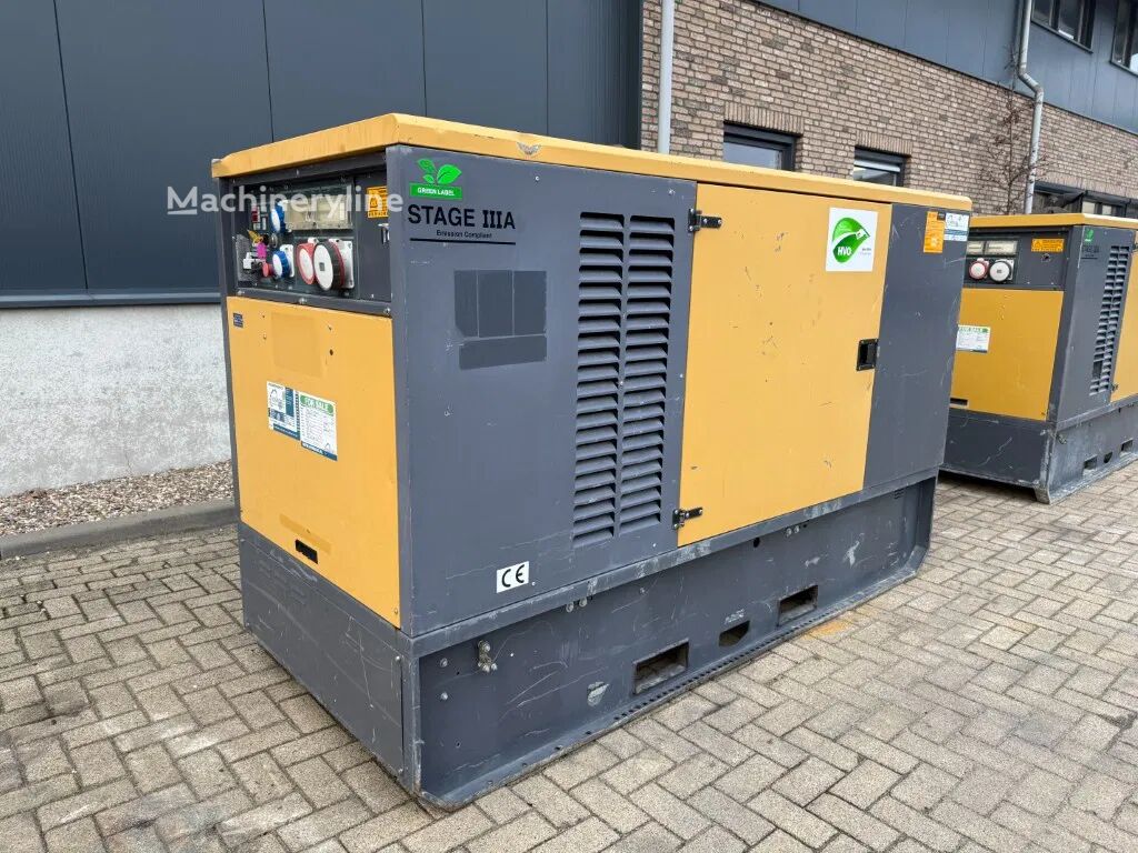 IVECO Stamford 100 kVA Silent Noodstroom generatorset as New ! 2019 ! diesel generator