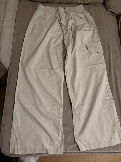 Zara pantalone krem