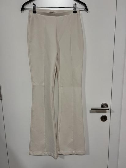 Zara pantalone istegljive
