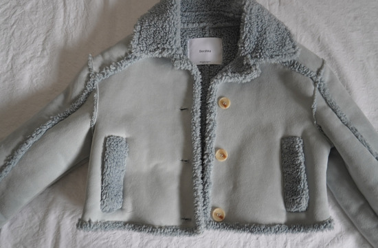 Bershka plavi kratki monton