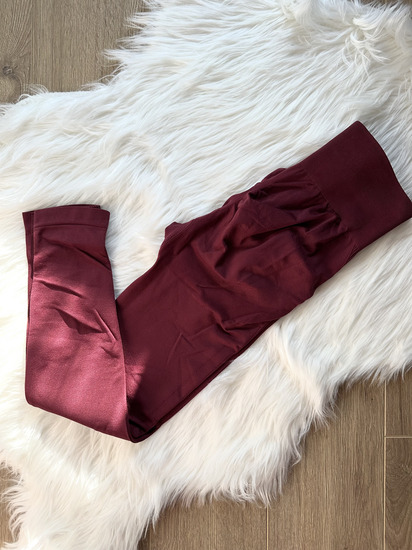 Burgundy push up helanke