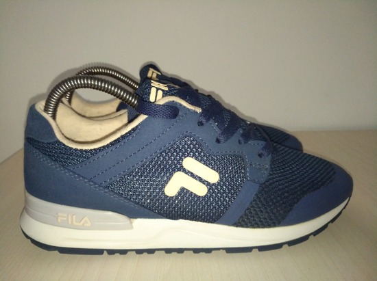 Fila zenske patike br 39 (25 cm)