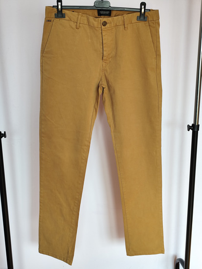 Brutalne Scotch & Soda Stuart chino pantalone M
