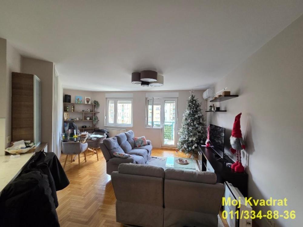 Dvoiposoban stan na prodaju, 69m2, 217.500€