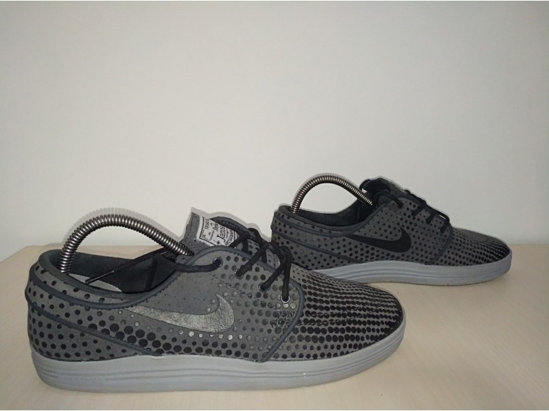Nike SB Stefan Janoski muske patike br 41 ( 26 cm)