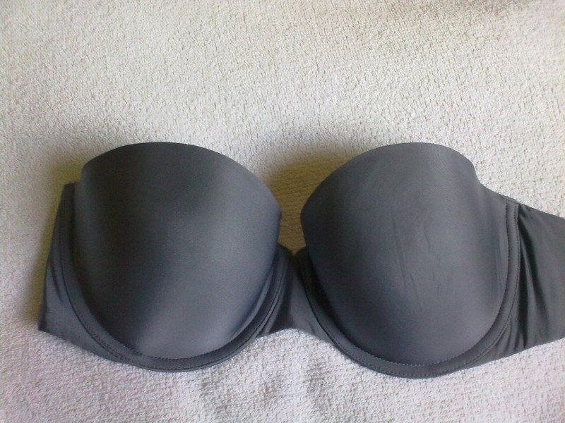 **Victorias Secret** fantastican brus, vel.75D(34D)