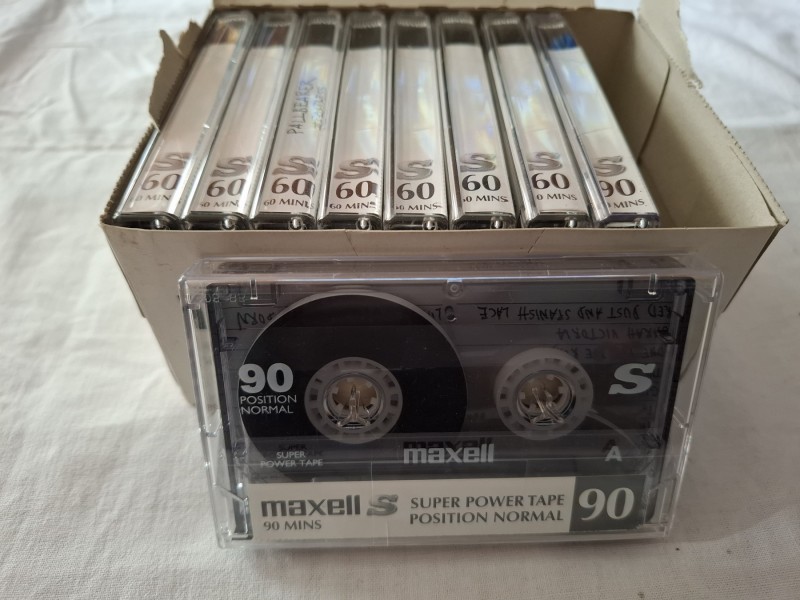MAXELL S (10 komada) + Kutija
