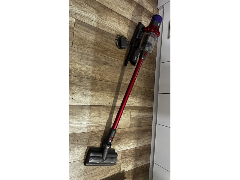 Dyson V10 bežični usisivač + roto cekta i nosac ZVER