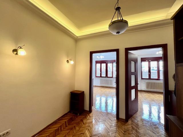 Salonac u blizini reke ID#2535
1.000 €