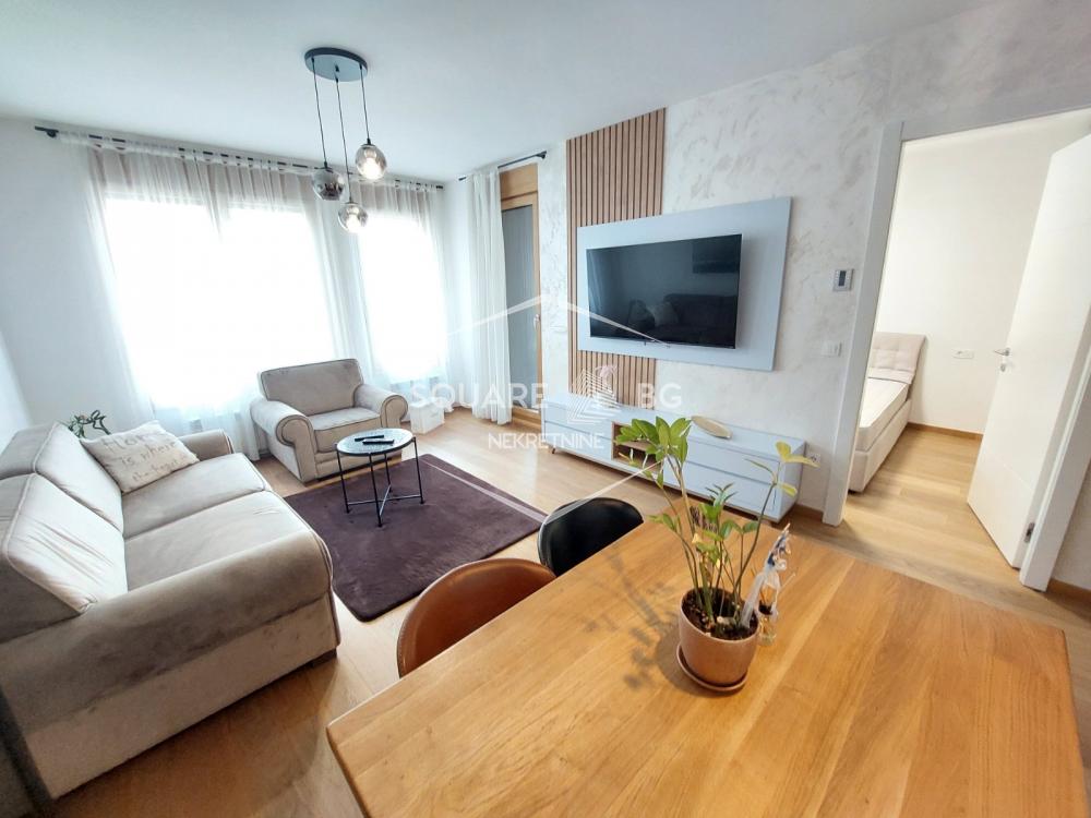 Blok 65, Exing Home ,2.0 lux,useljiv ID#5107
900 €