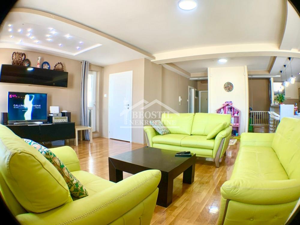 Uknjižen stan 160 m² – Vračar / Lion / Đeram ID#24788
390.000 €