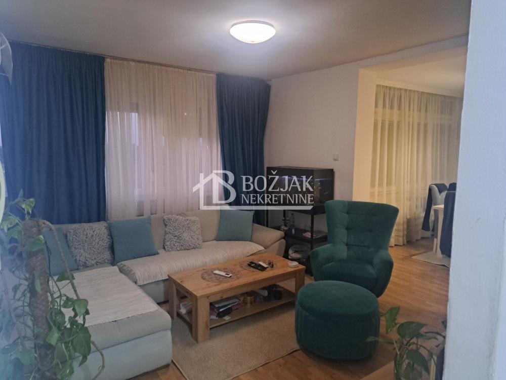 Trosoban stan, Žitni trg ID#2560
120.000 €