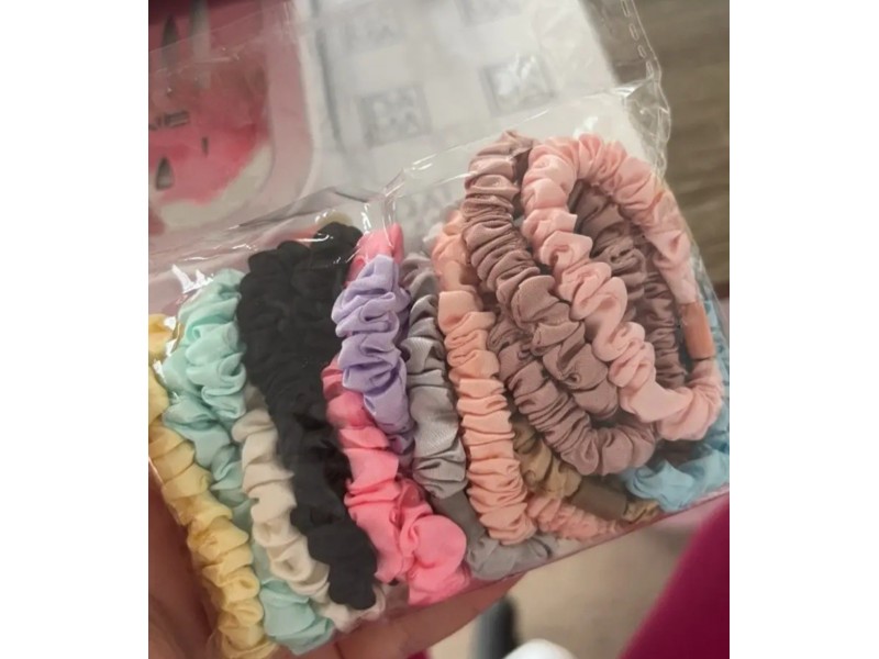 24 komada: Satenske gumice za kosu (Scrunchies) NOVO