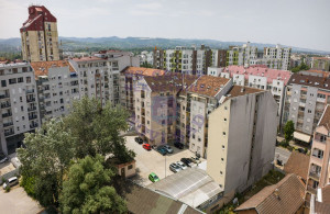 Prodajem Stan-Apartman, Cara Dušana