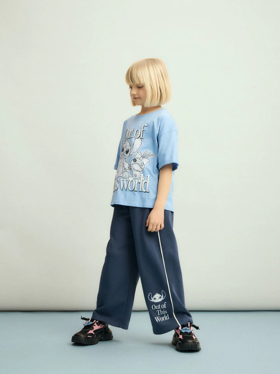 Pantalone sa priveskom Lilo i Stitch