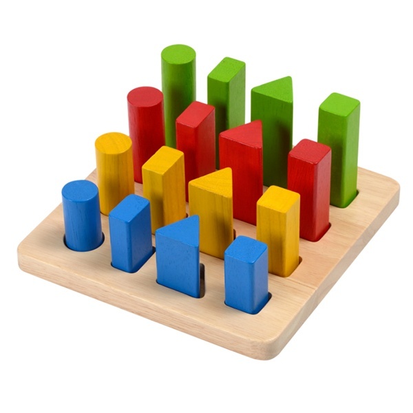 Drvena igračka tabla sa geometrijskim oblicima 5125